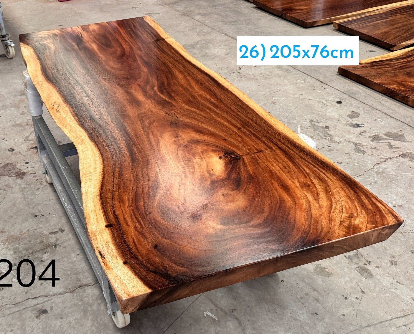 Table number 26 (205x76cm) – Walnut Tables